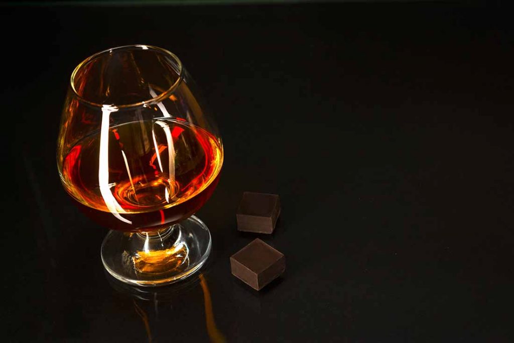 Low Carb Alcohol: An A-Z Guide to the Best Choices