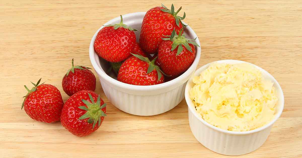 What Is Clotted Cream? Nutrition Facts & How To Use - Nutrition Advance