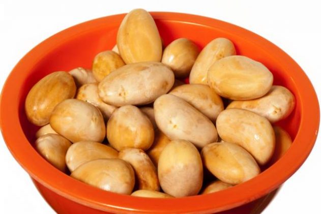 12 Types of Edible Seeds: Nutrition Facts & Characteristics - Nutrition ...