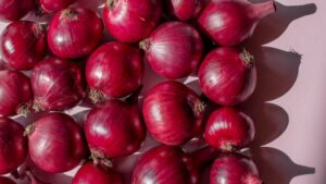A List of 14 Red Vegetables and Their Nutritional Benefits - Nutrition ...