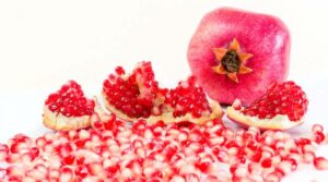 A List of 15 Red Fruits & Their Nutritional Benefits - Nutrition Advance