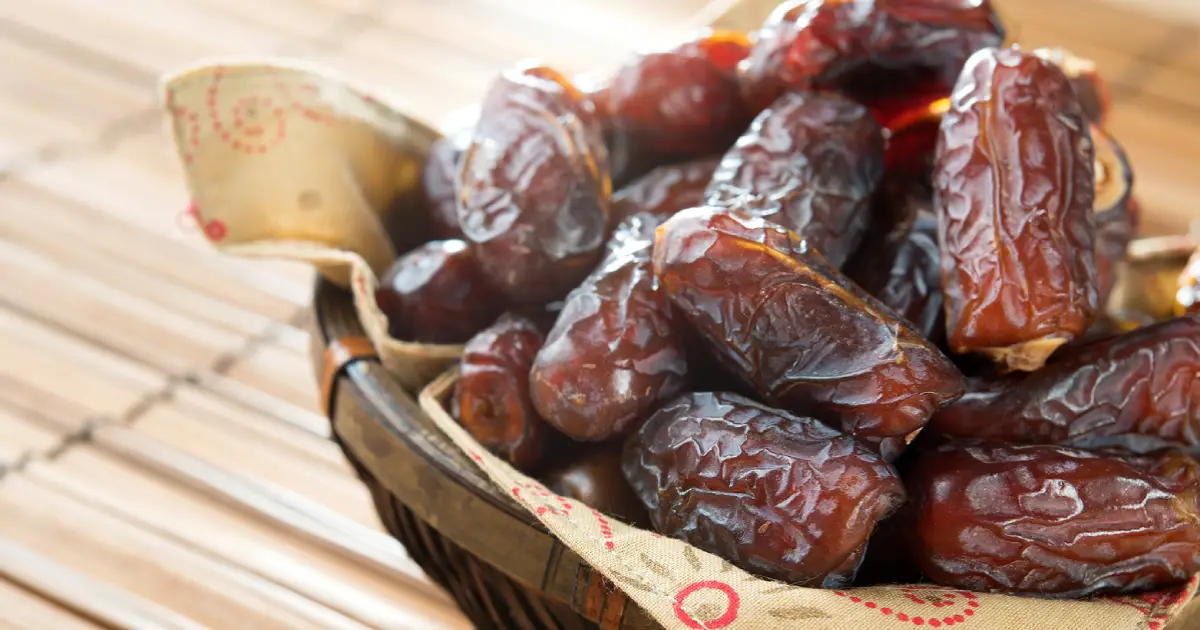 Dried Dates: Nutrition, Health Benefits, and Research - Nutrition Advance
