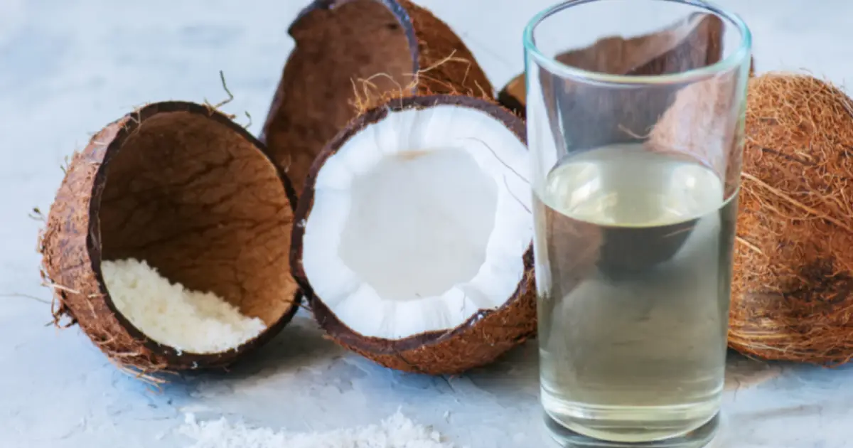 4 Science-Backed Benefits of Coconut Water (and Nutrition Facts ...